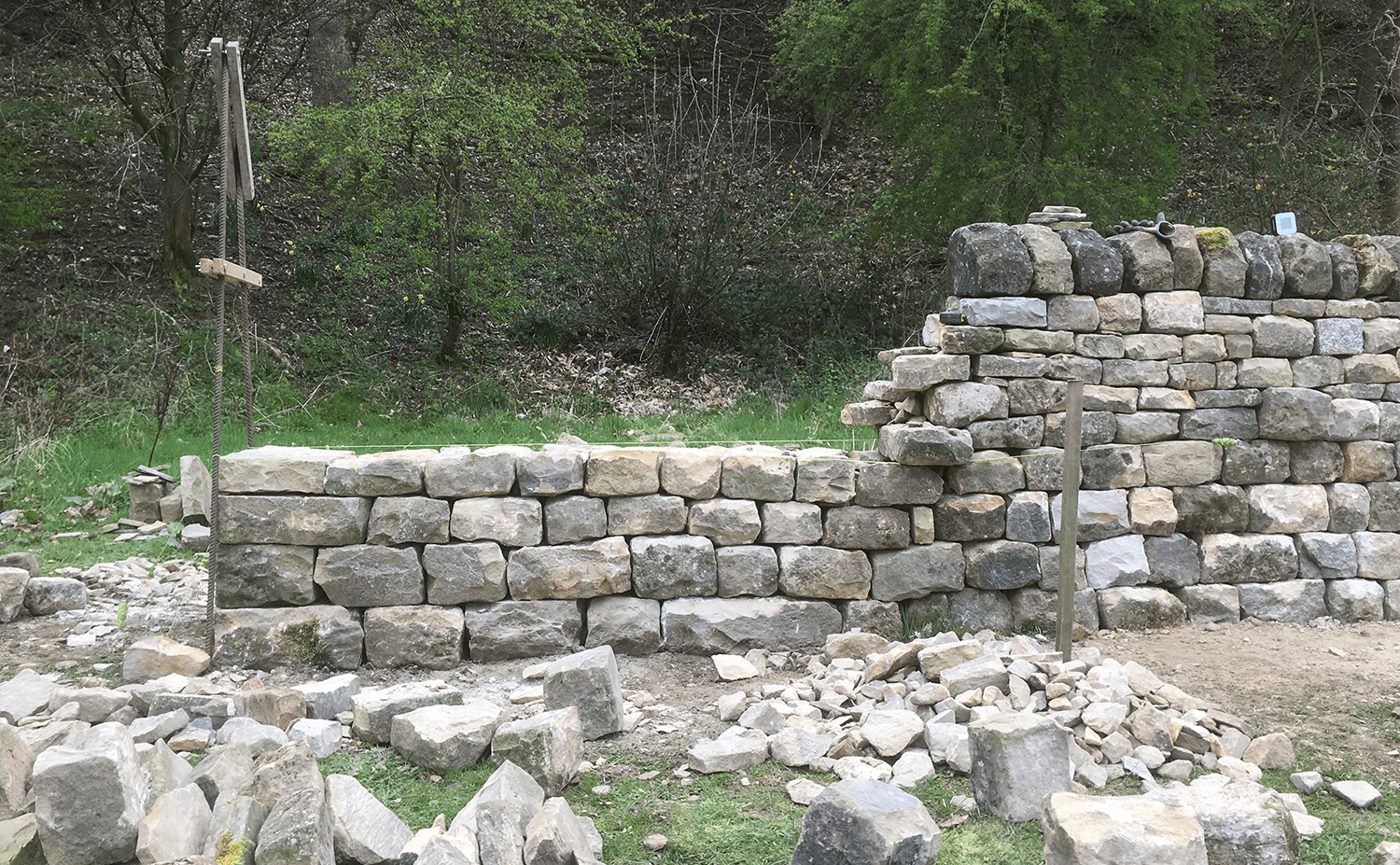 Chevin-3 Dry stone walling cheek end practice | Roots Crafts
