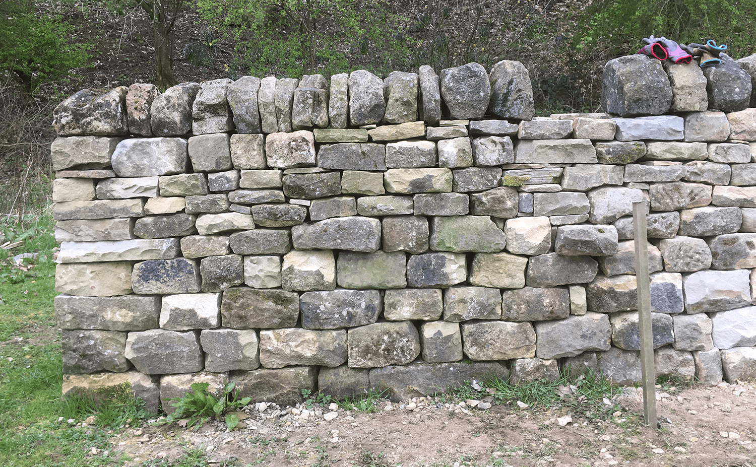 Chevin-3 Dry stone walling cheek end practice | Roots Crafts